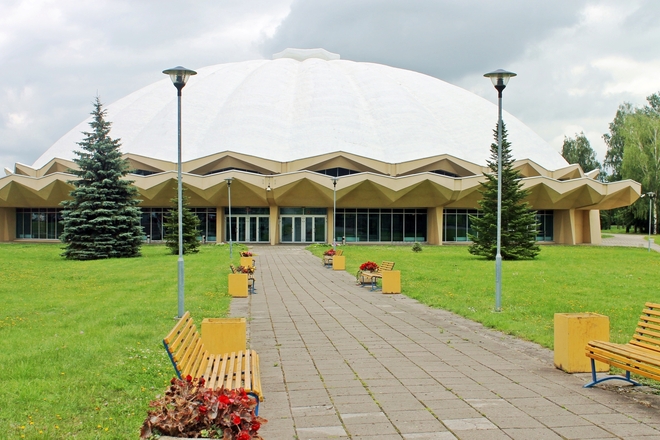 Elektrėnų ledo arena